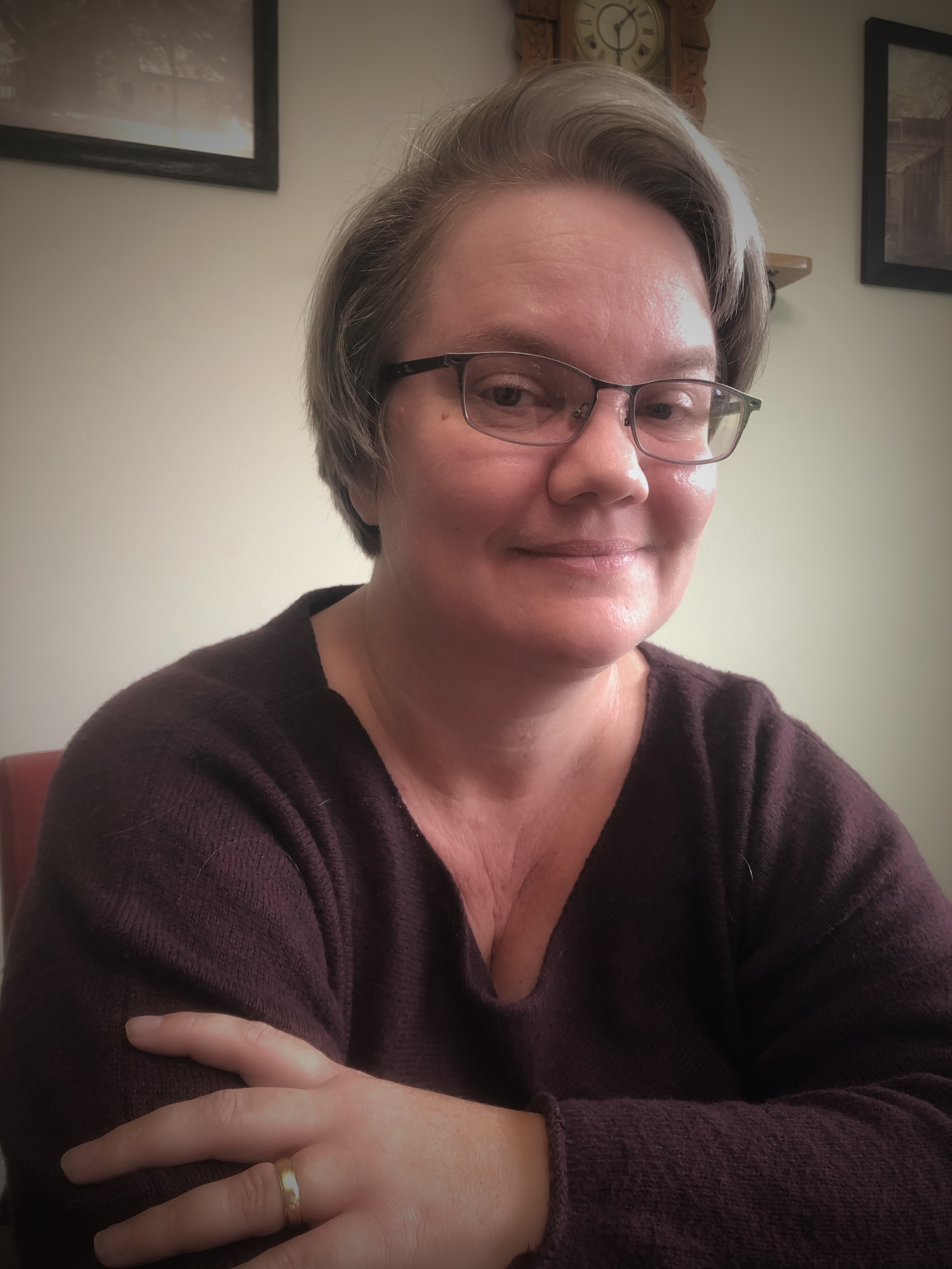 Meet the Author: Laura E. Price – Crone Girls Press